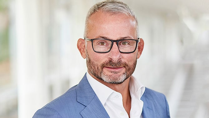 Van papieren werkelijkheid naar vliegwiel voor transformatie - Publieke ...